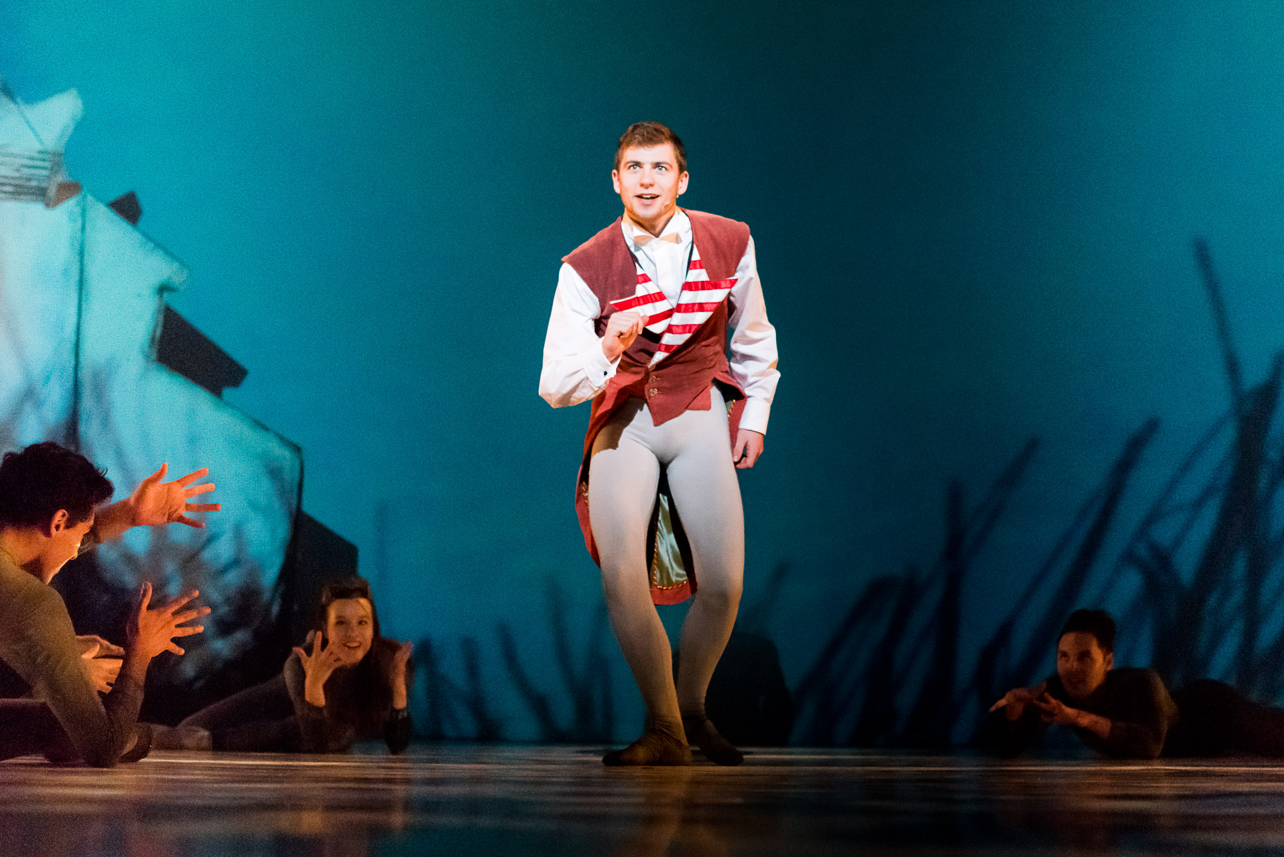 Roald Dahl: Little Red Riding Hood And The Three Little Pigs – Ballet Cymru